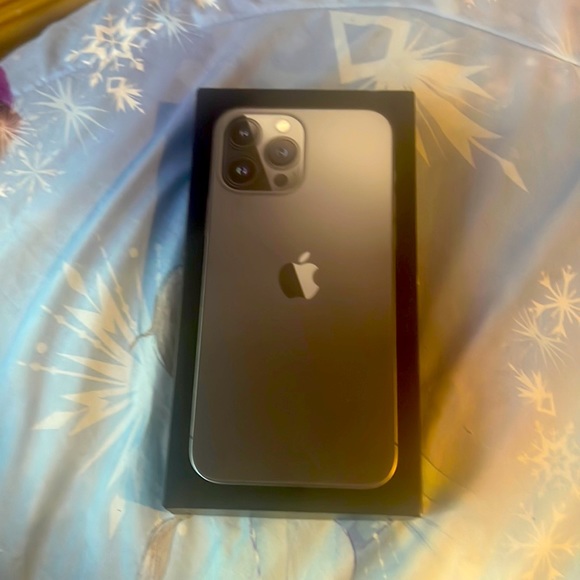 Apple | Cell Phones & Accessories | Iphone 3 Pro Max | Poshmark